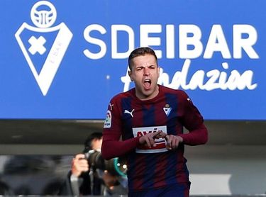 Rubén Peña seguirá en el Eibar hasta 2021 - Estadio deportivo